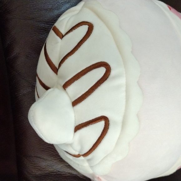 Squishmallows | Toys | Nwt Brinya The Dessert Squismallow | Poshmark